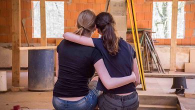 Comparing Different Front Tooth Replacement Options