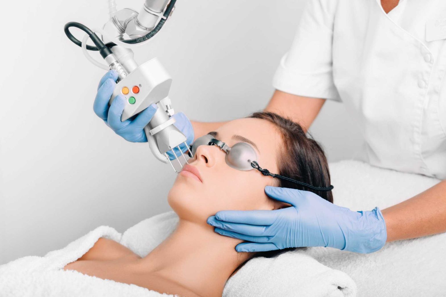 The Rise of Non-Invasive Skin Care Aesthetic Treatments