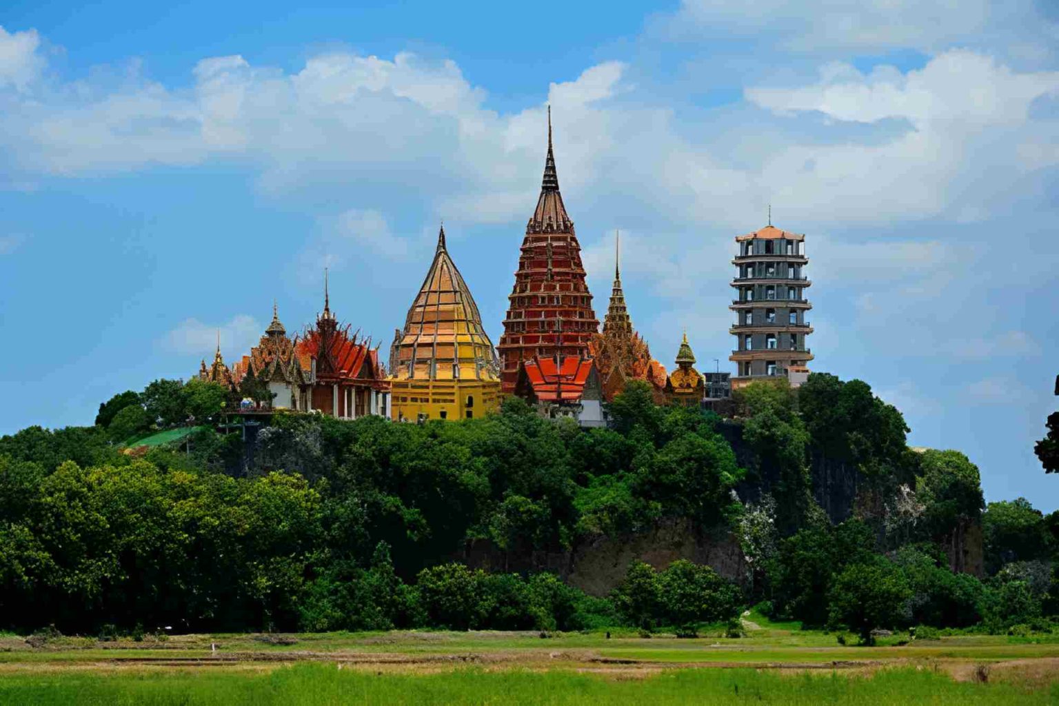 Things to Know Before Traveling to Thailand / Best in 2024